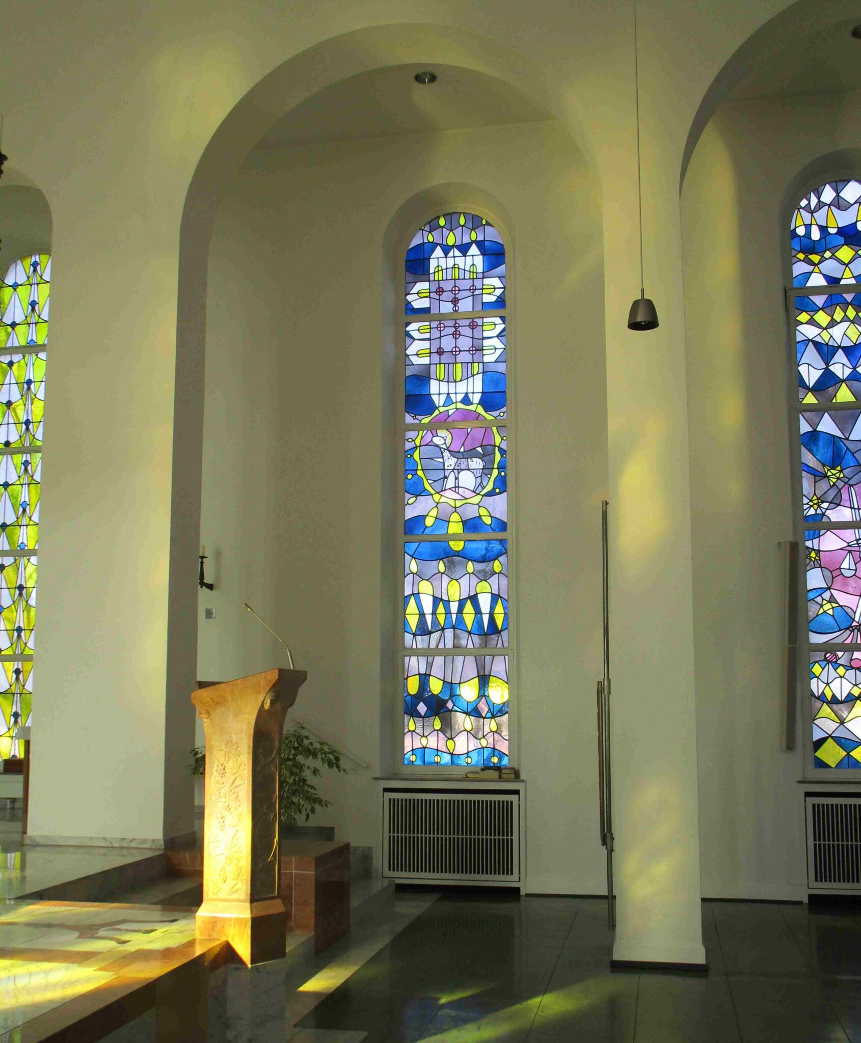 Himmlisches Jerusalem Wilhelm Buschulte (1923-2013): Fenster der Klosterkirche St. Ursula in ...